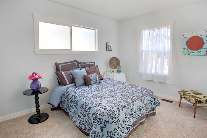 Cozy Craftsman Home Staging Photos - Seattle Probate Realtor