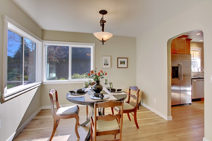 Cozy Craftsman Home Staging Photos - Seattle Probate Realtor